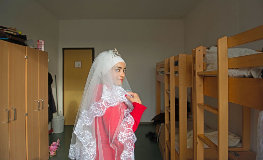 We Meet The Couple Who Met In A Syrian Refugee Camp On The Eve Of Their ...