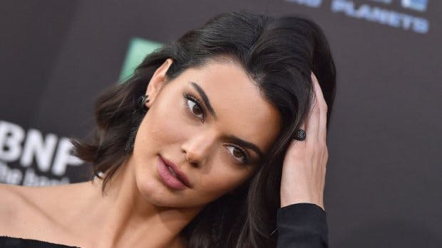 Kendall Jenner Makes Cameramen Cry On KUWTK Set