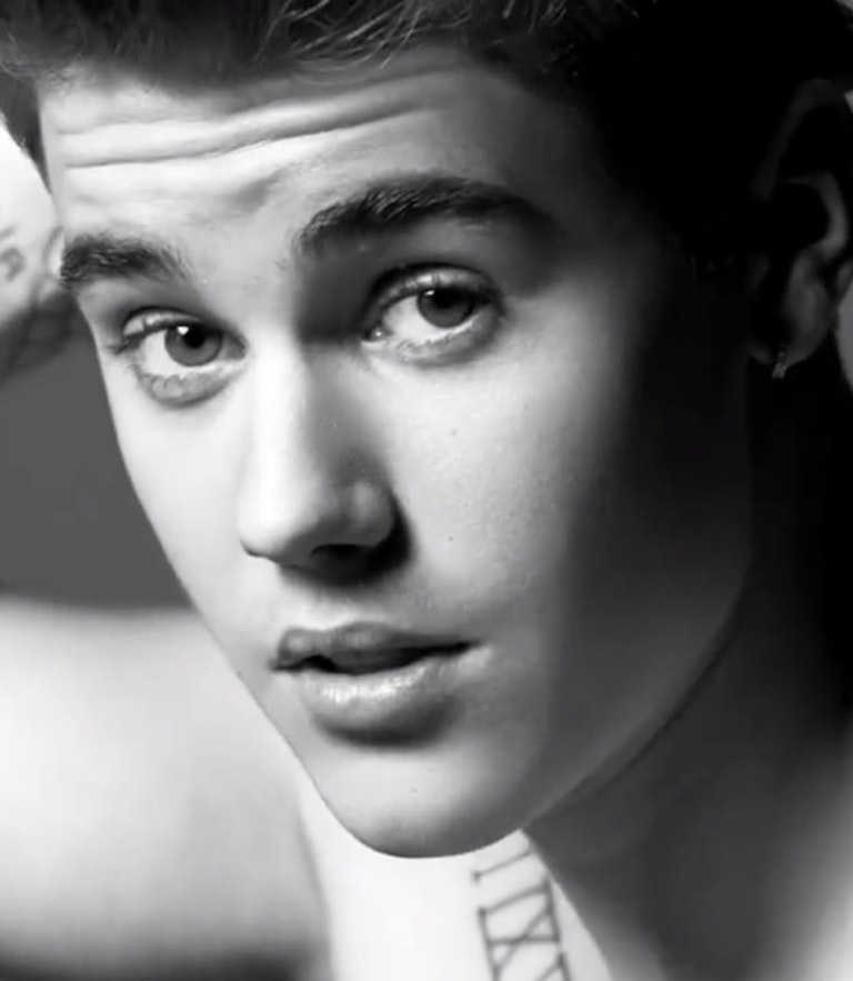 Were Justin Bieber’s muscles and, erm, privates photoshopped for his ...