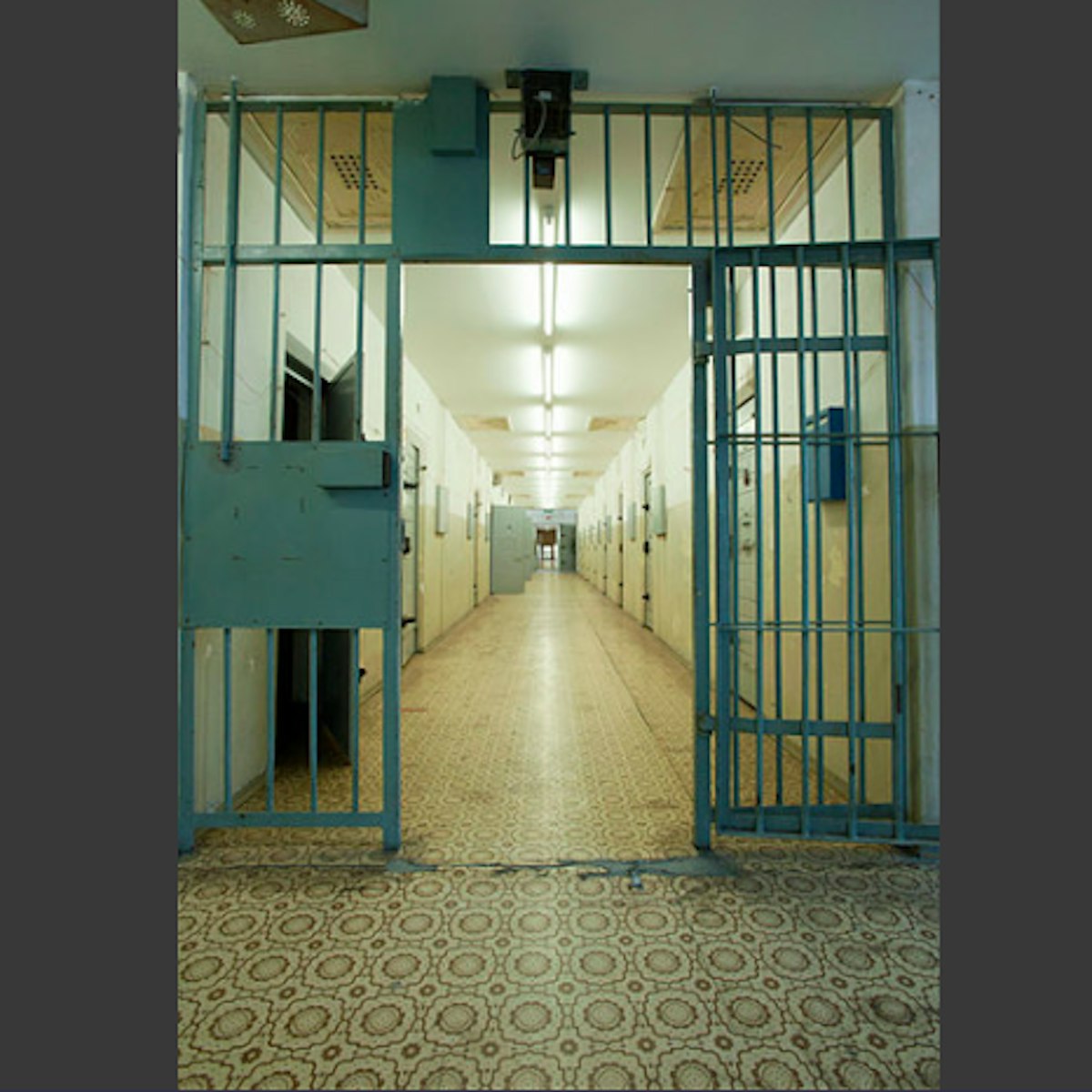 Horrified husband hears wife stabbed to death in front of children over ...