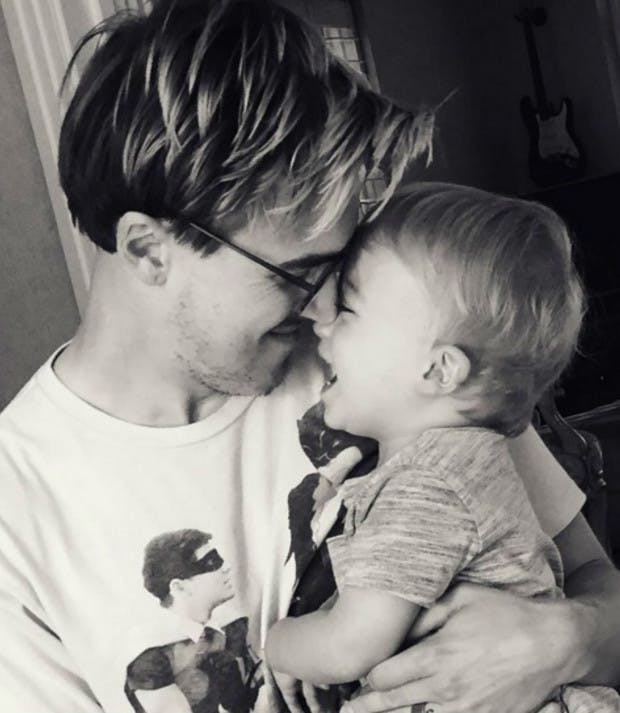 Tom Fletcher snuggles up to baby Buzz for ADORABLE snap | Celebrity | Heat