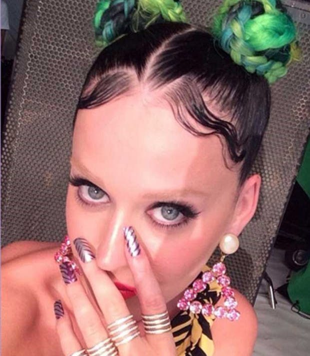 Katy Perry bleaches her eyebrows. It does NOT look good | Celebrity | Heat
