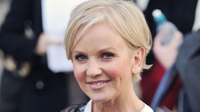 The Bill’s Lisa Maxwell opens her fridge | %%channel_name%%