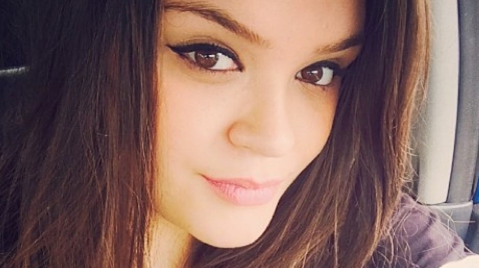 Zayn Malik’s sister Doniya talks about Zayn’s ‘overwhelming’ fame and ...