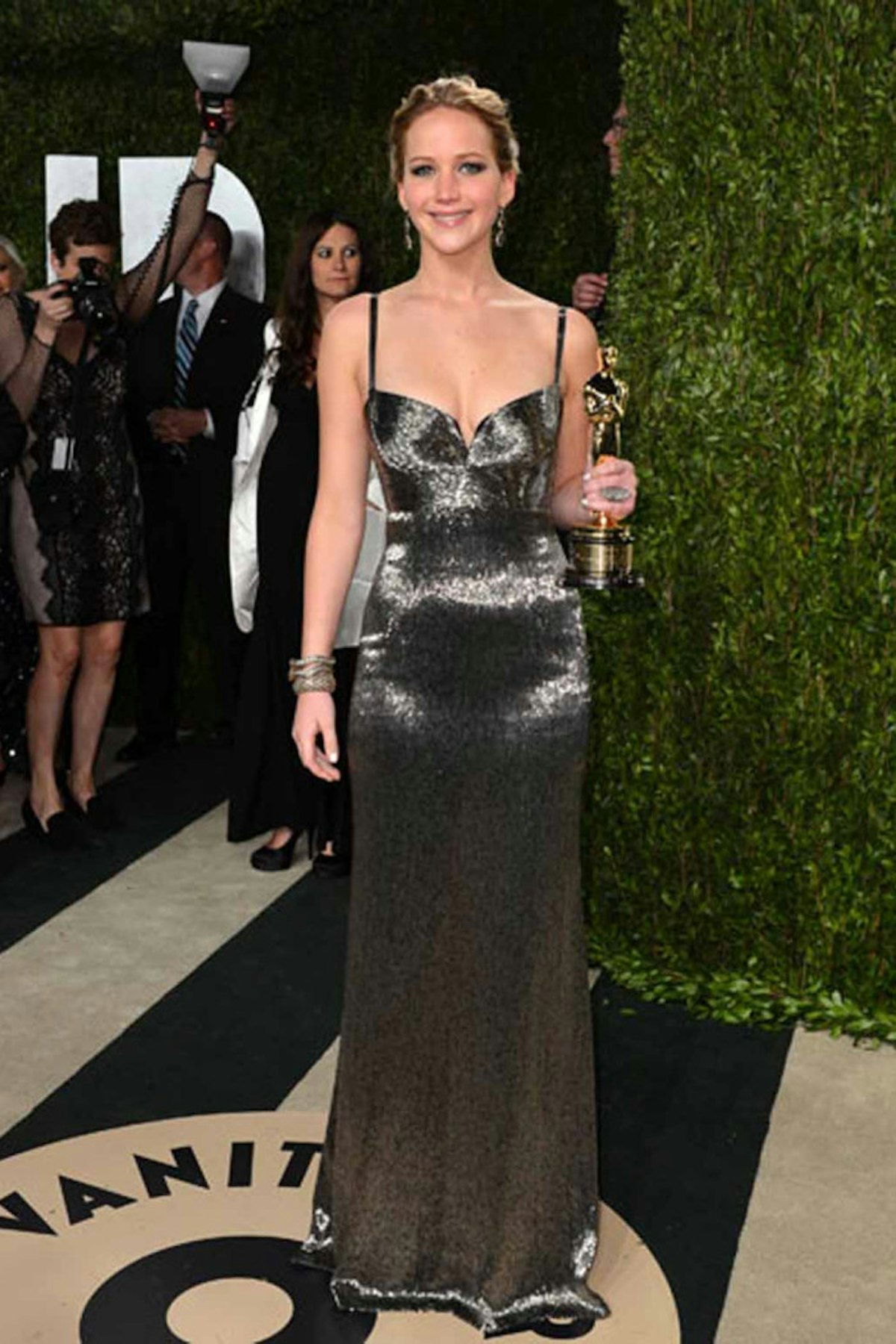‘Cheers To My Hymen Growing Back!’ Jokes Single Jennifer Lawrence | Grazia