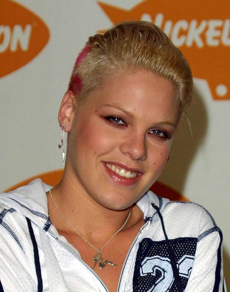 Fans rally round P!nk after she shares heartbreaking throwback about ...