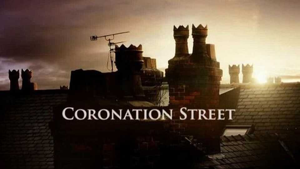 Coronation Street star Iain Rogerson has passed away from a suspected ...