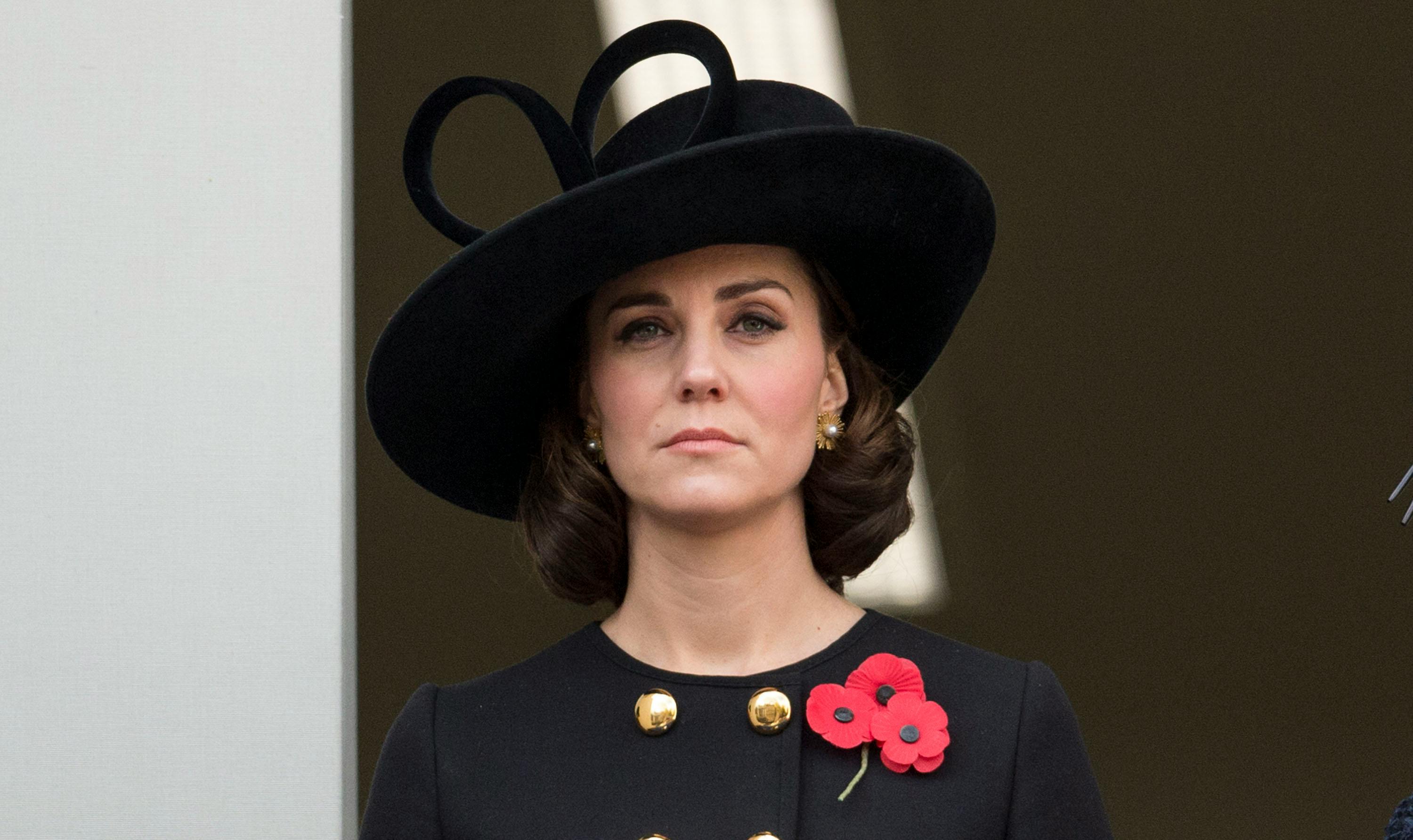 Kate Middleton Debuts New 'Bob' Hairstyle At Remembrance Day Memorial ...