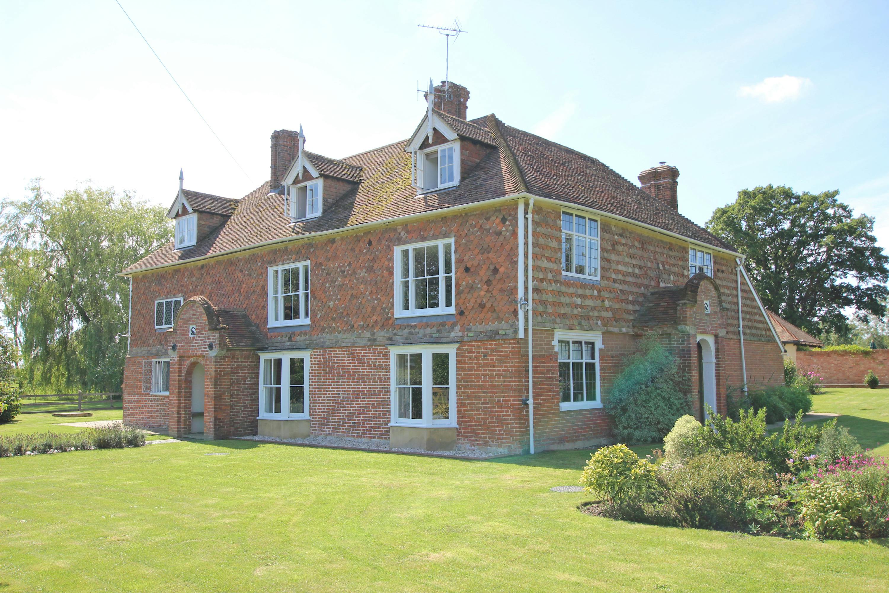 heatworld's Hen do help-sheet: A country escape - heatworld