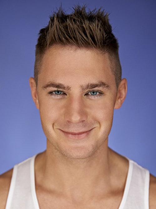 Holly Hagan shares ‘teen mum’ photo and looks, frankly, incredible | Closer