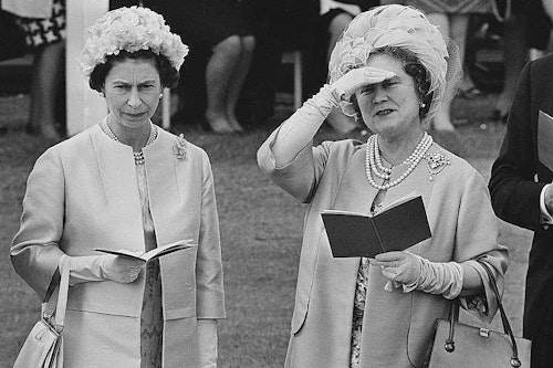 An A-Z Guide To The Queen’s Most Enduring Style Rules | Grazia