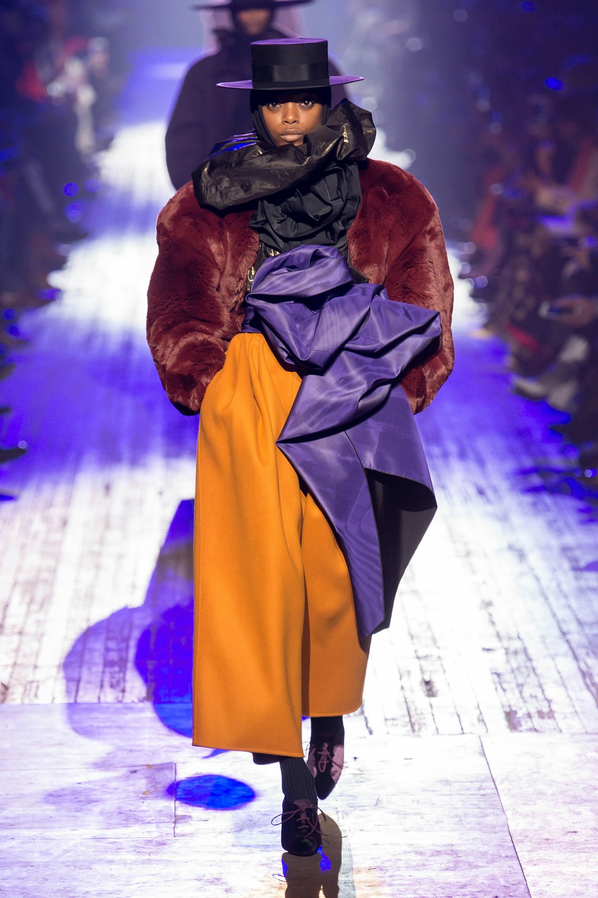 12 Major Pop Culture References From The Marc Jacobs Show