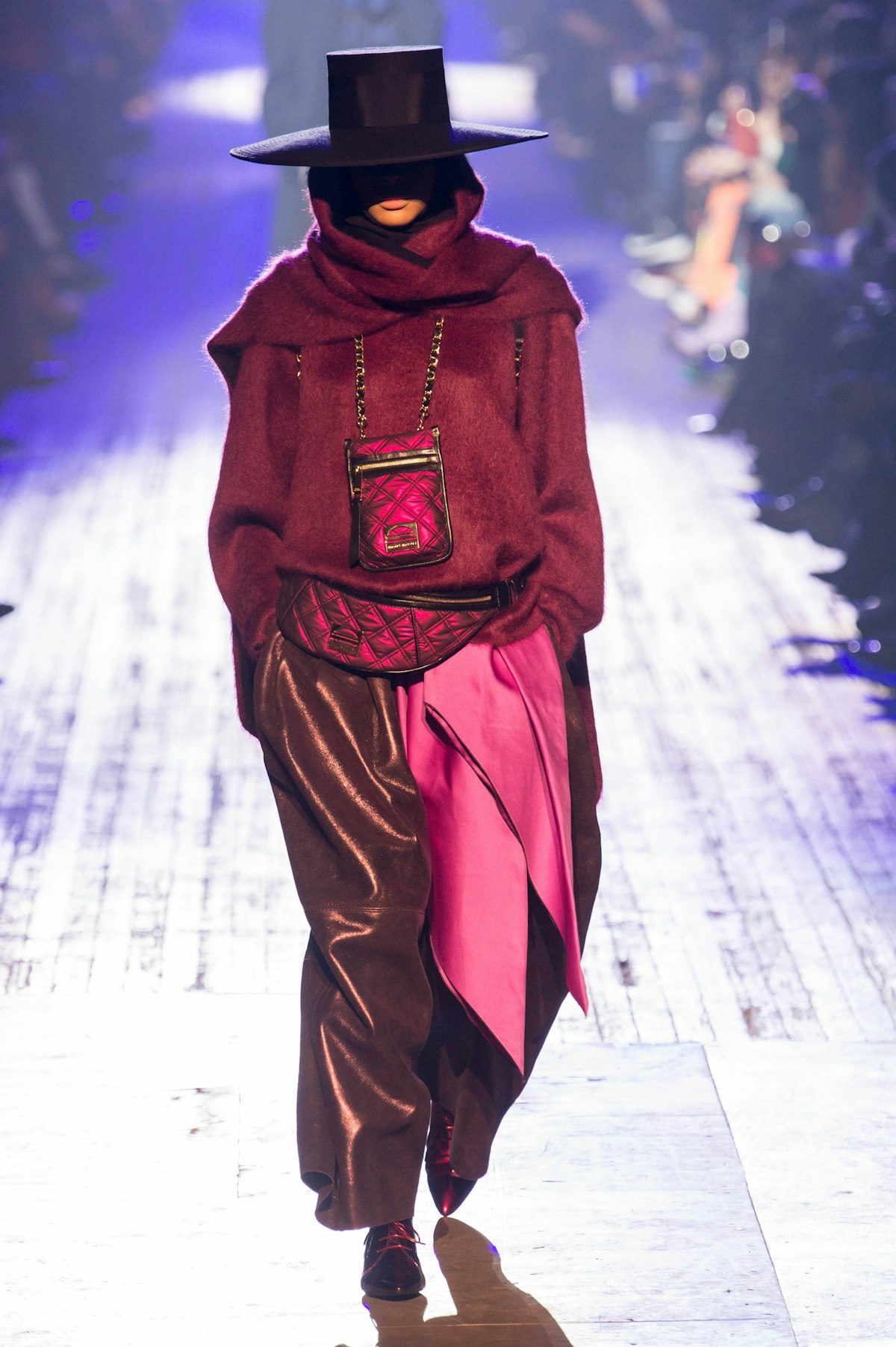 12 Major Pop Culture References From The Marc Jacobs Show