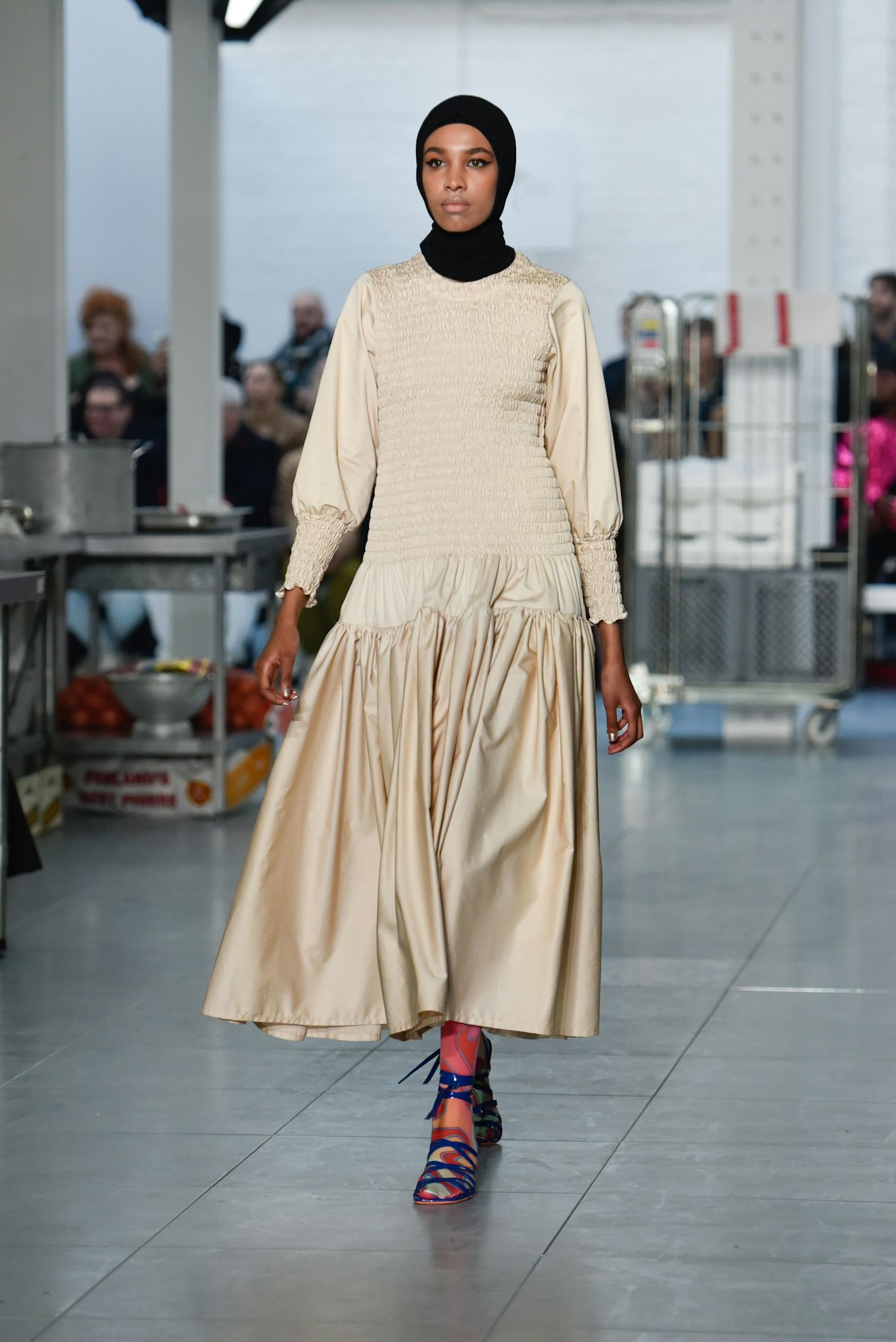 MOLLY GOODARD SURPRISES THE CROWD WITH HER BREATH-TAKING SHOW | Fashion ...