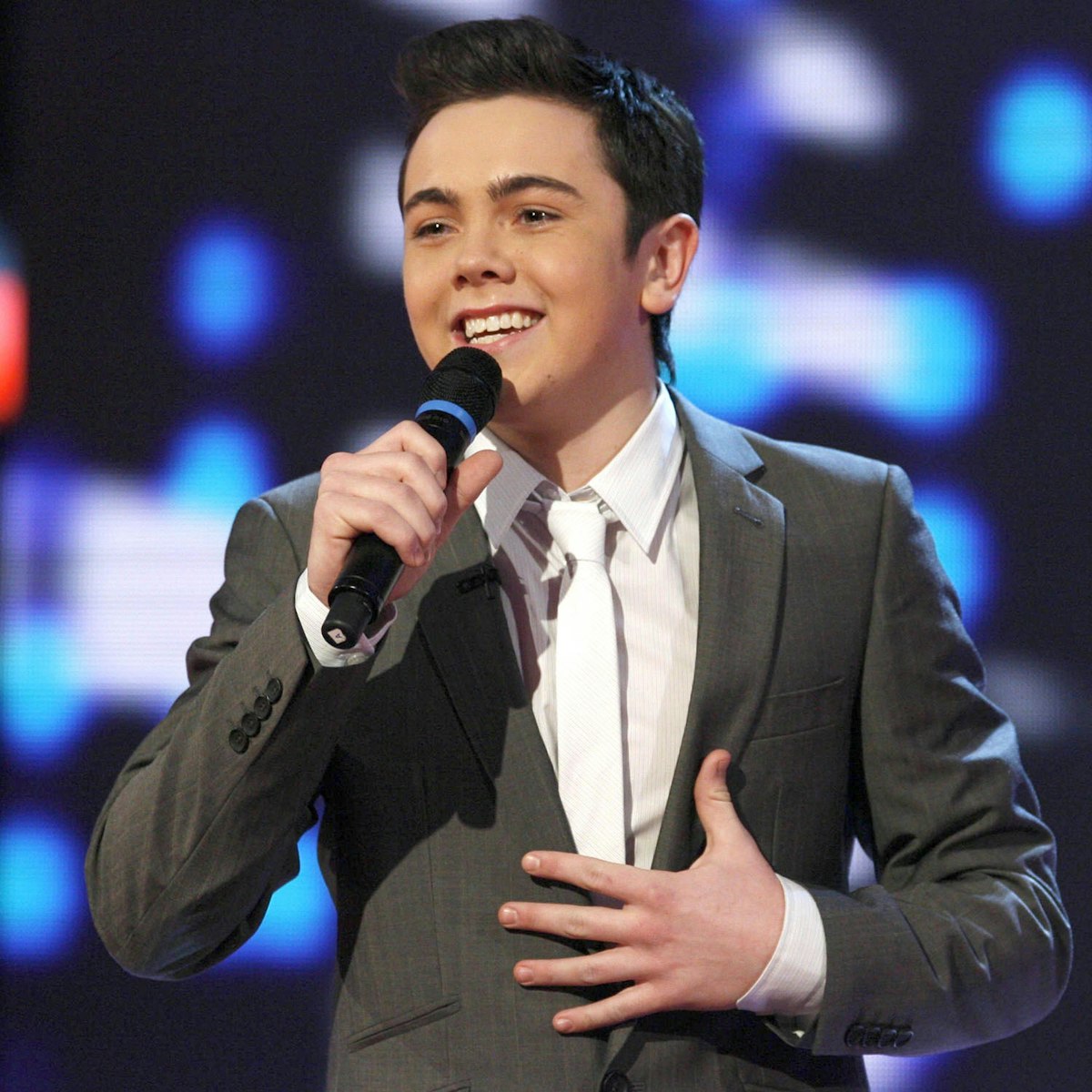 Dancing On Ice's two-time winner Ray Quinn reveals who he thinks should win