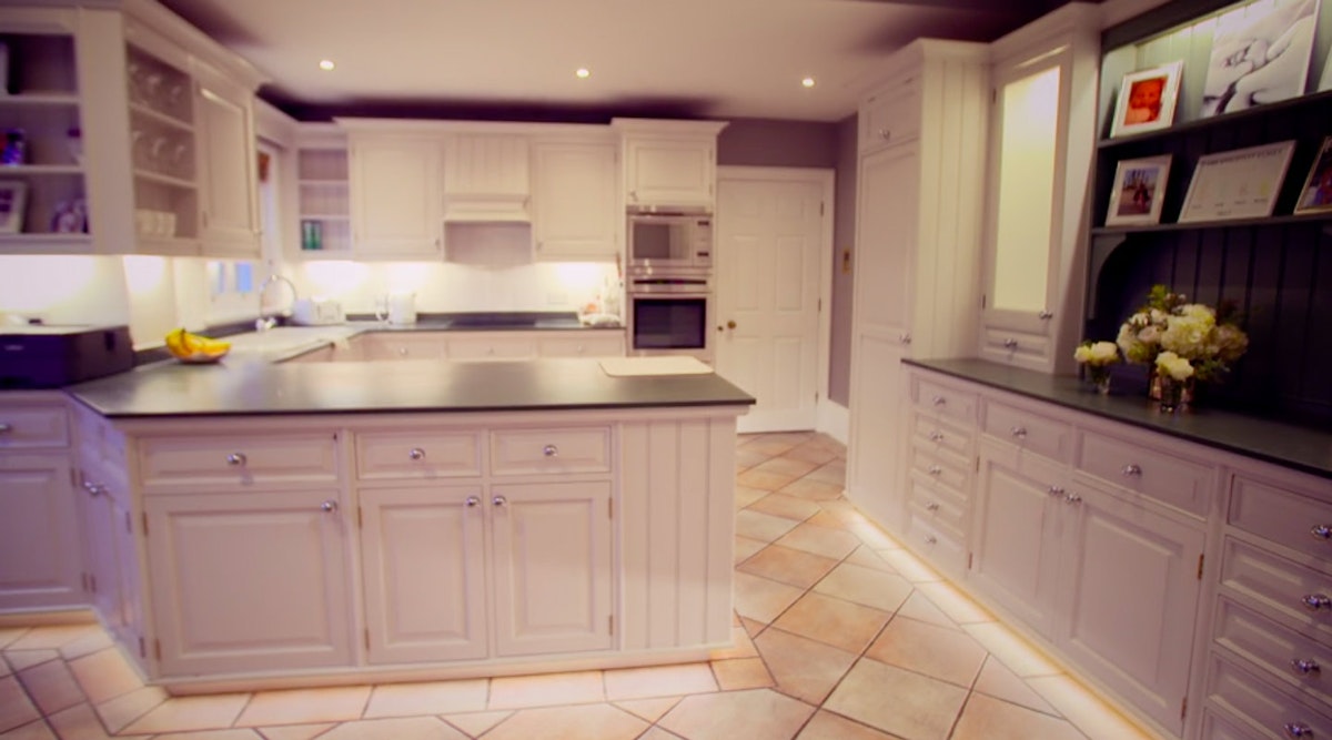 Sam Faiers and Paul Knightley's INCREDIBLE six-bedroom home