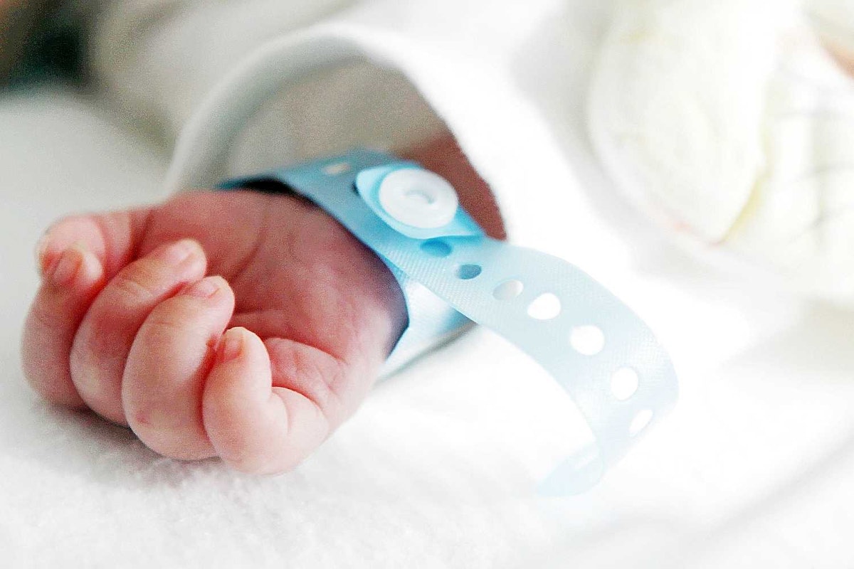 What are cuddle cots and how they work for stillborns and grieving parents