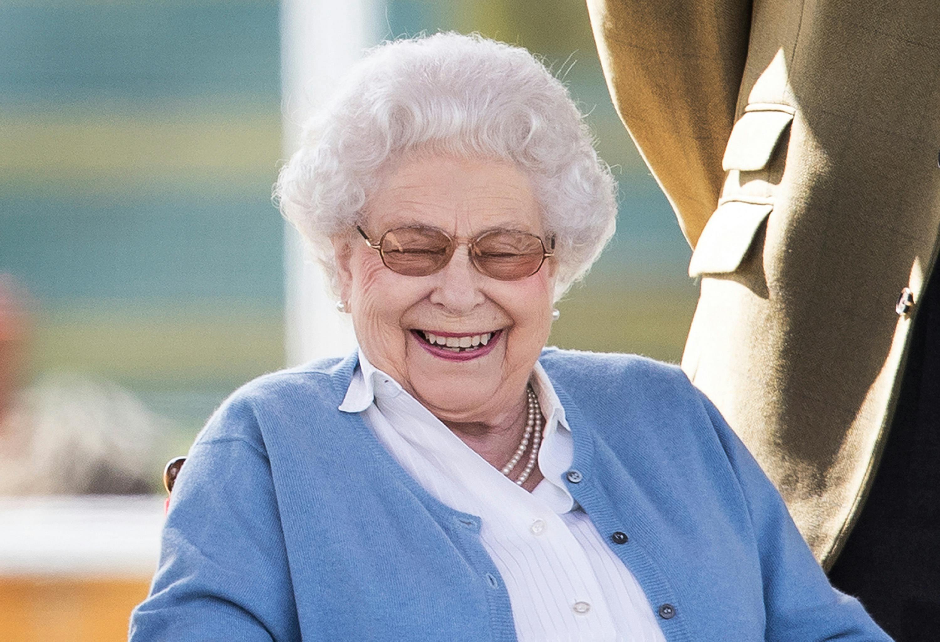 We're Really Into The Queen's Off Duty Look
