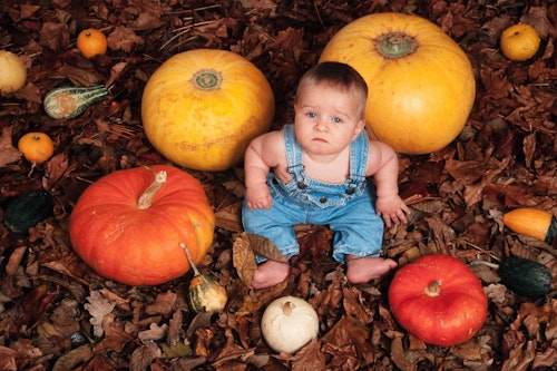 Nature baby name inspiration for autumn: 50 cute ideas | Closer