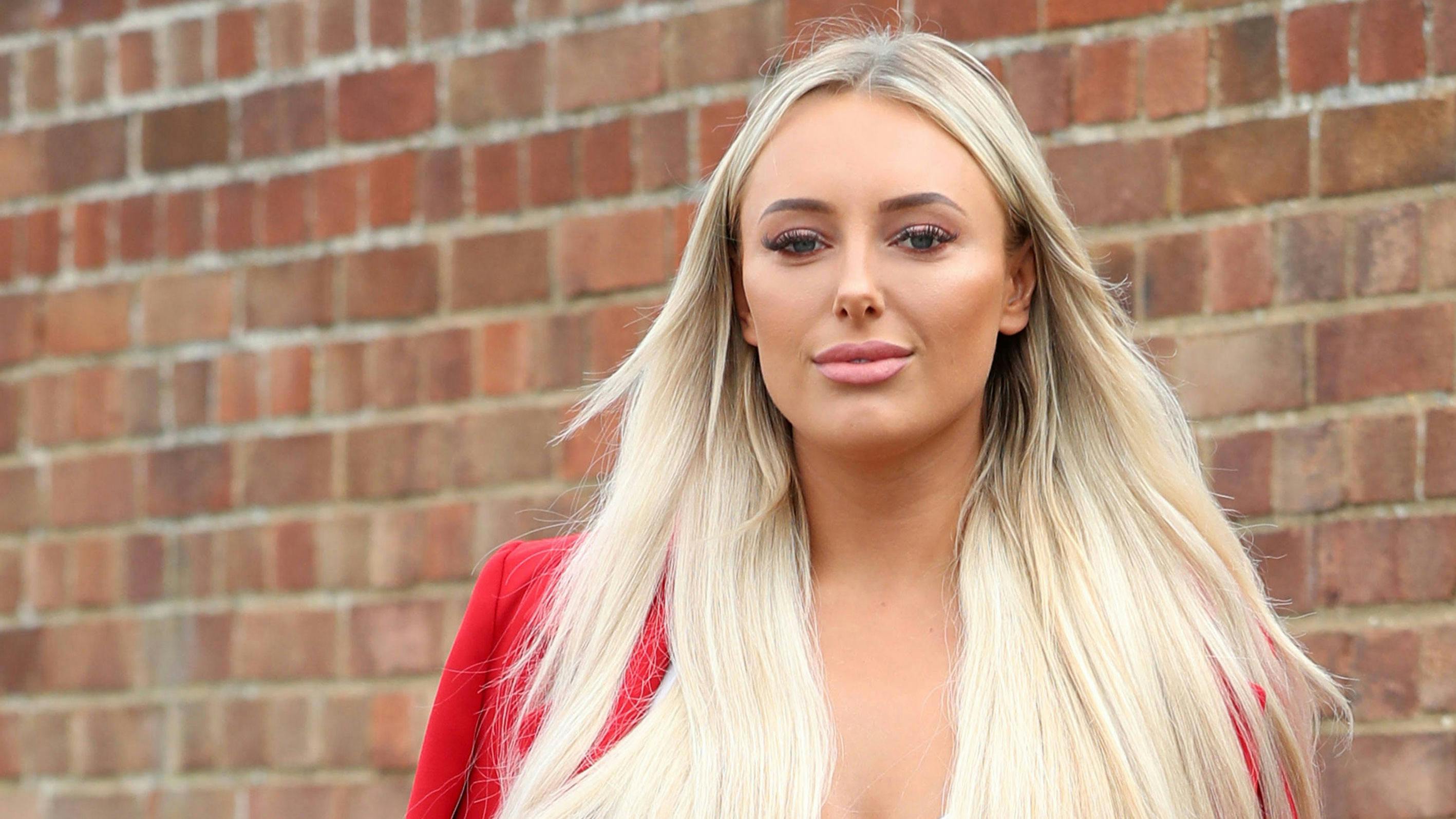 TOWIE's Amber Turner debuts DRAMATIC new look | Celebrity | Closer
