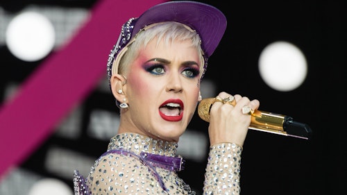 Simon Pegg shows off incredible six pack and amazing body ...