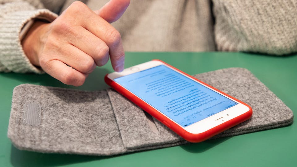 This iPhone space bar trick could CHANGE the way you text ...