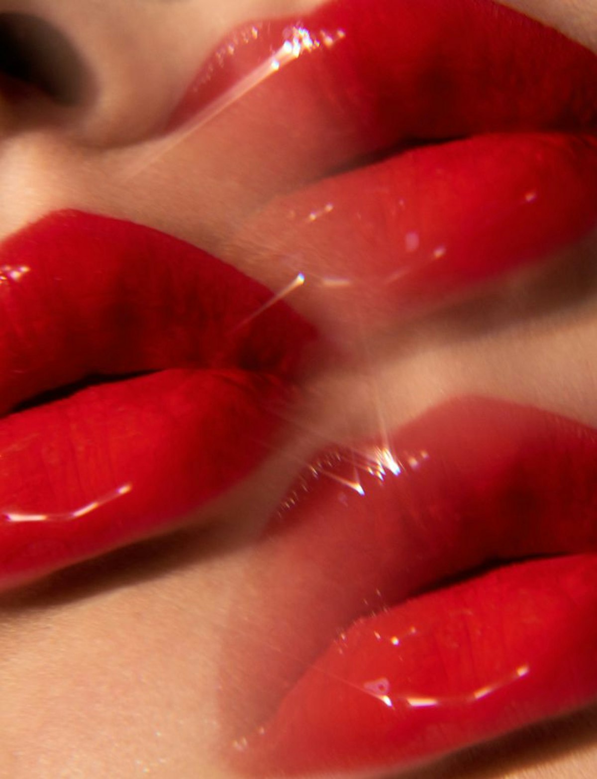 6 Ways To Do A Bold Lip This Christmas | Grazia
