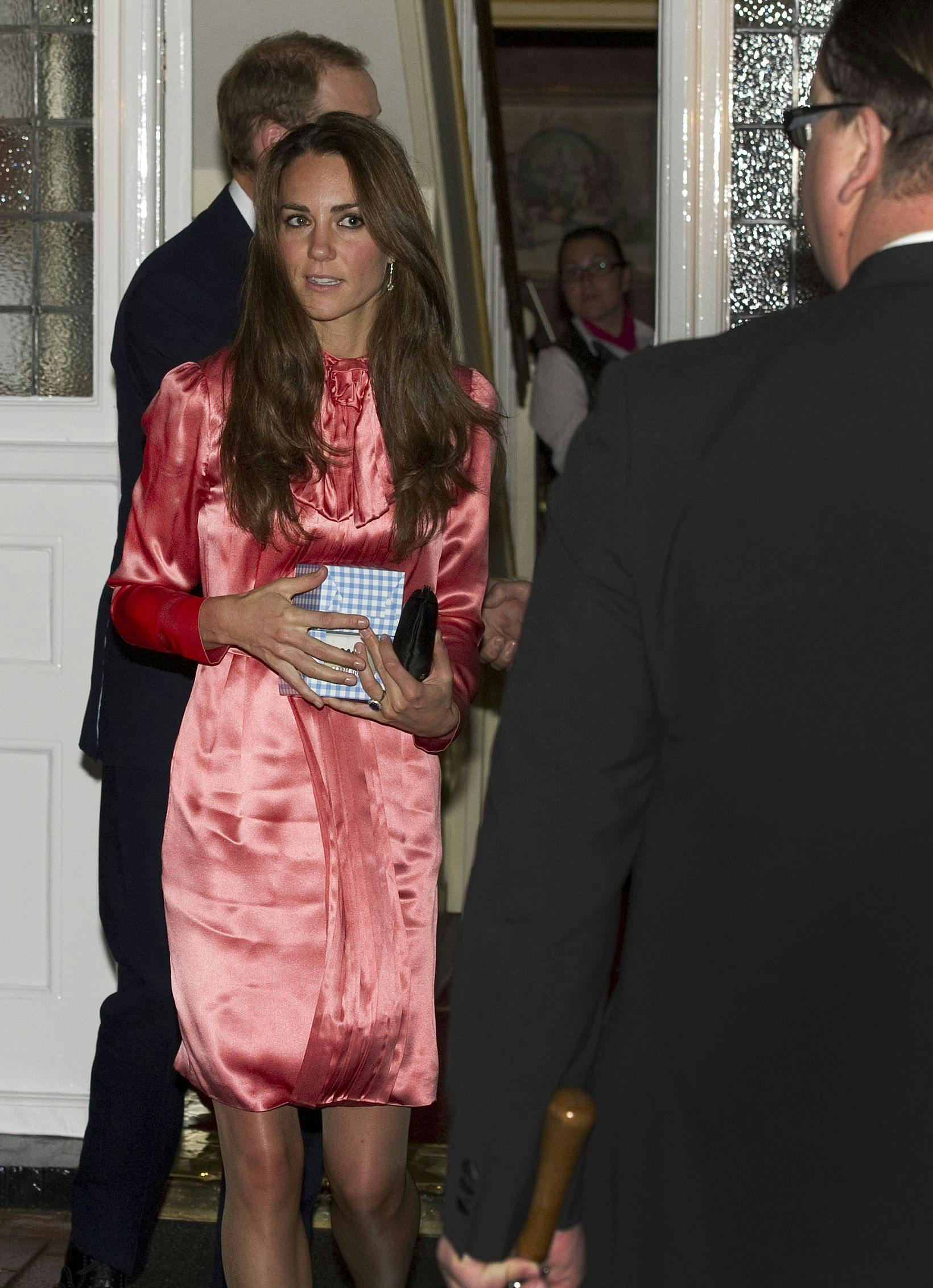 Kate Middleton Wore The Trendiest Pearl Earring Shape