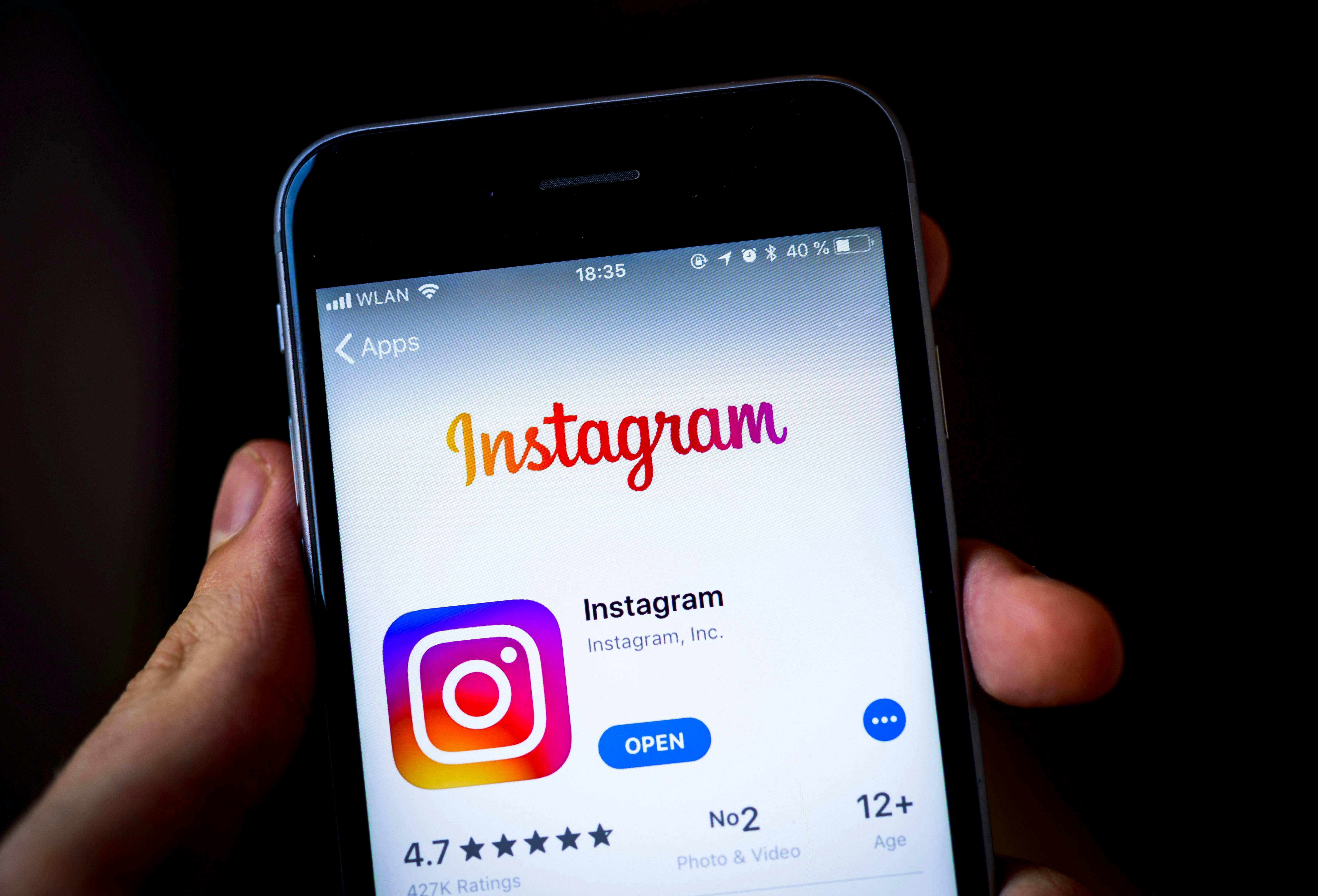 Instagram Tried Horizontal Scrolling And People Weren't Having It