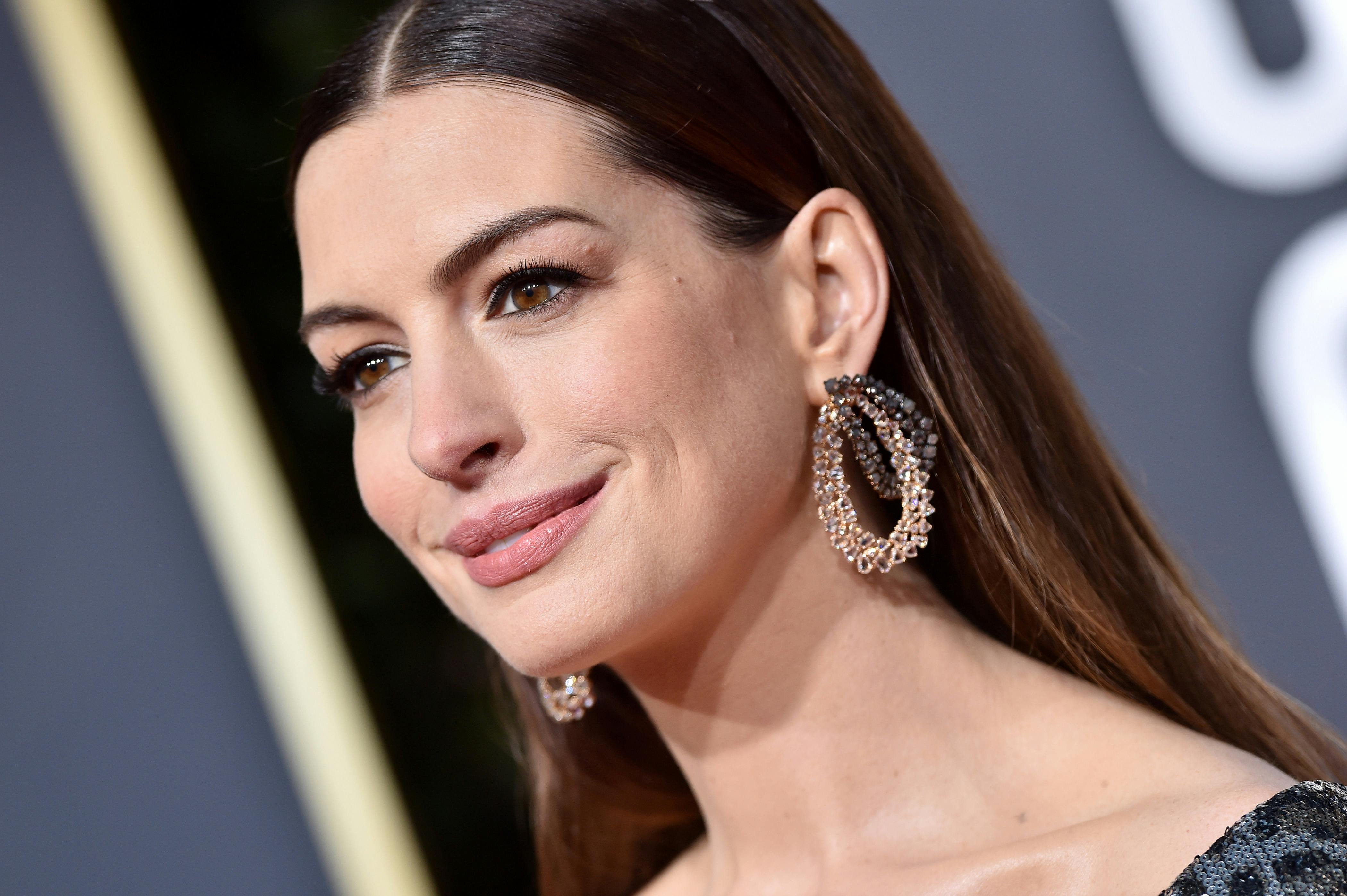 We Should All Be Following Anne Hathaway’s Instagram Diet