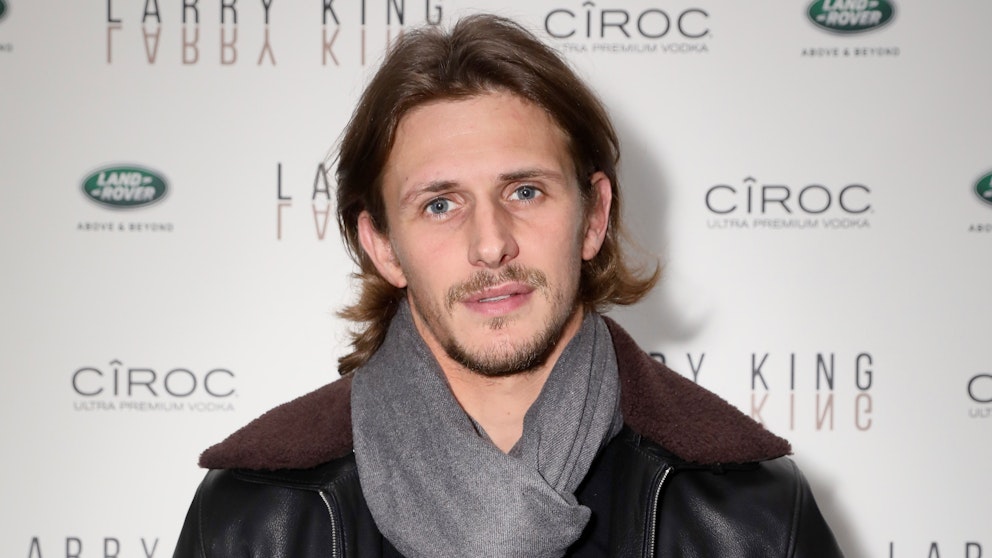 Dan Osborne fans go wild for his huge bulge in steamy gym selfie