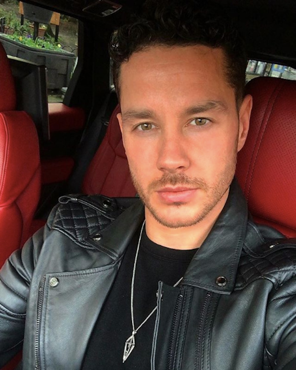 Love Island's Scott Thomas: his famous family, job and history with ...