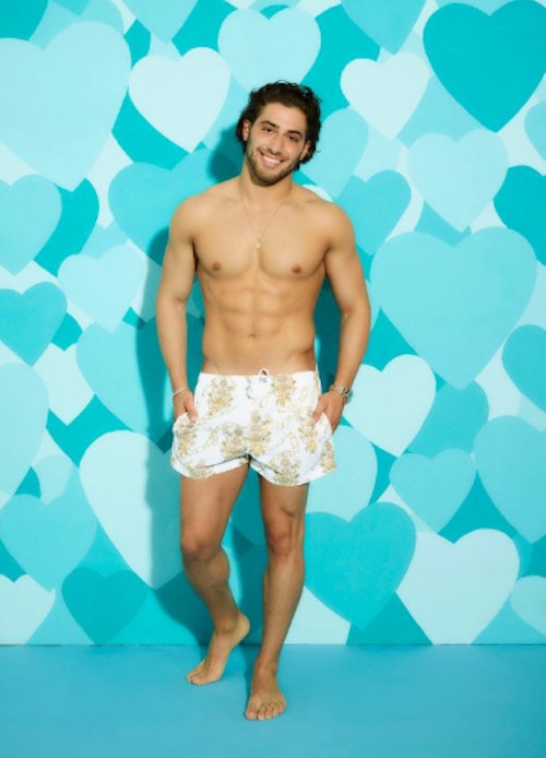 Love Island’s Alex Beattie shows off HUGE bulge and fans can’t cope ...