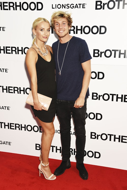 Who did Zara McDermott cheat on Sam Thompson with? | Celebrity | Heat