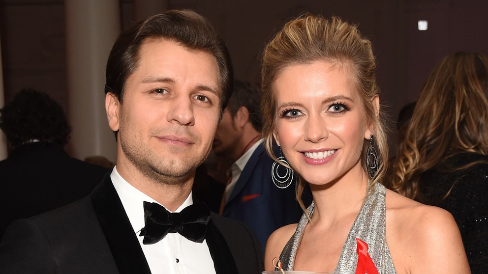 Spice Girl Geri Horner teases fans with 'pregnancy' post | Celebrity ...