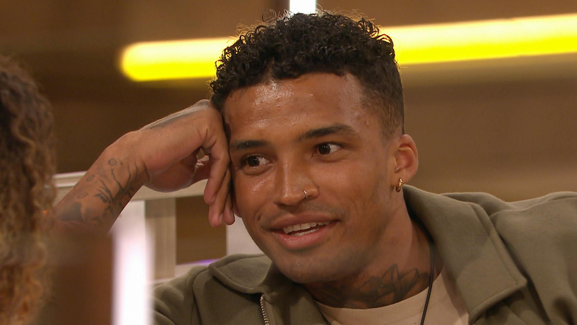 Michael Griffiths spotted ‘kissing’ ANOTHER Love Island 2019 star 👀 | Entertainment | Heat