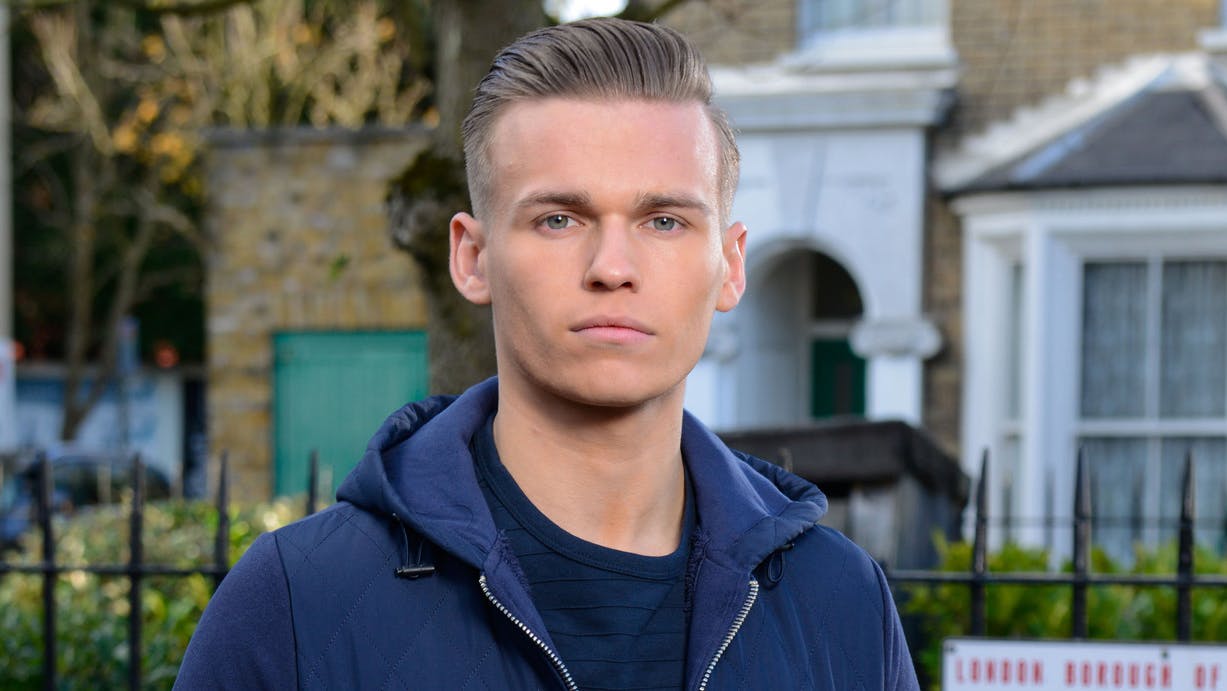 EastEnders spoilers: Killer Hunter Owen ESCAPES from prison ...