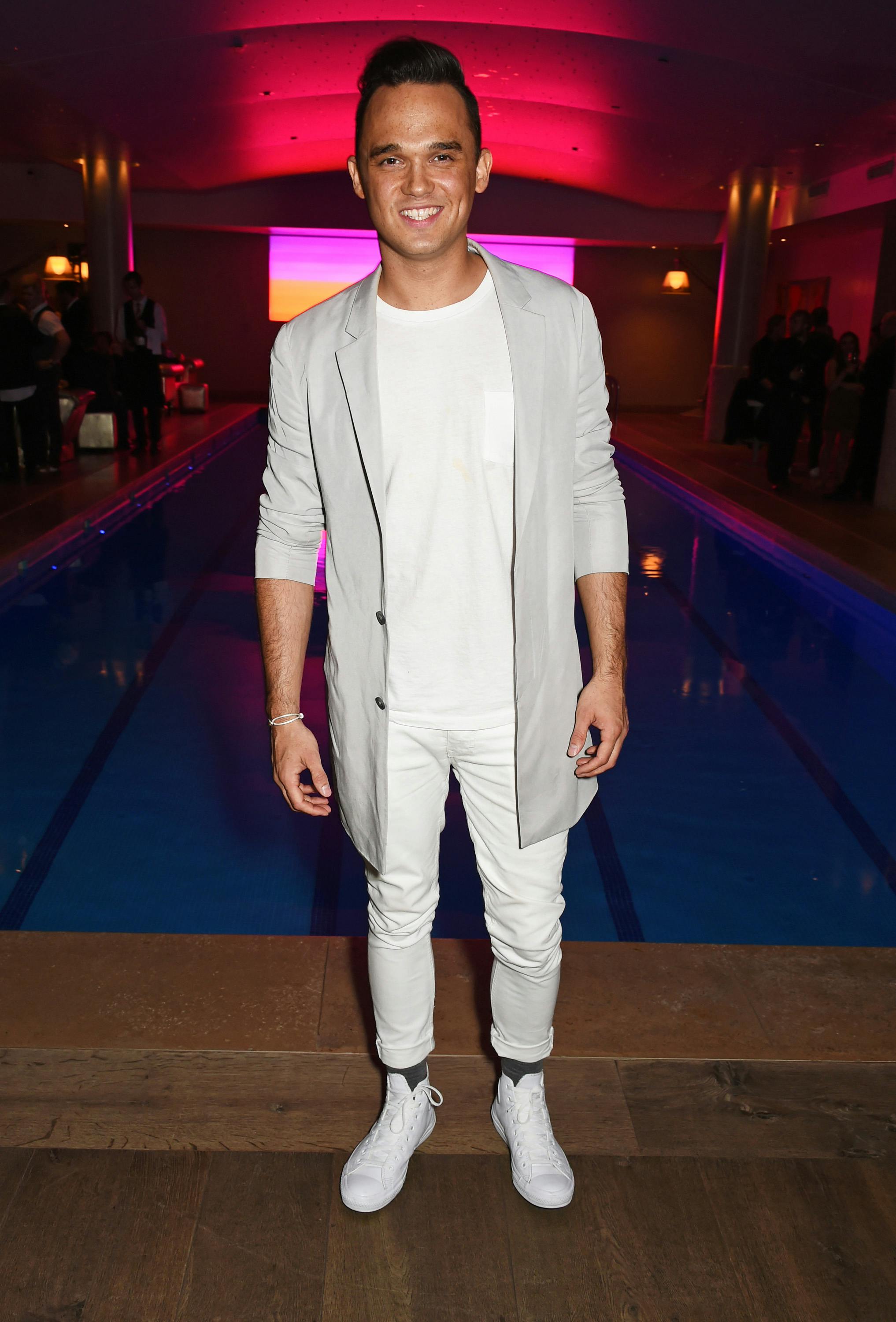 Gareth Gates likes sultry photo of Love Island’s Belle Hassan following ...