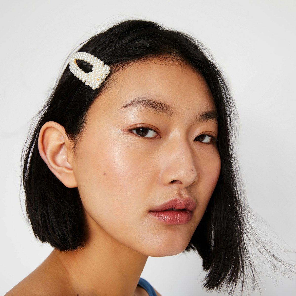 Where To Buy The Best Pearl Hair Accessories, As Seen At NYFW