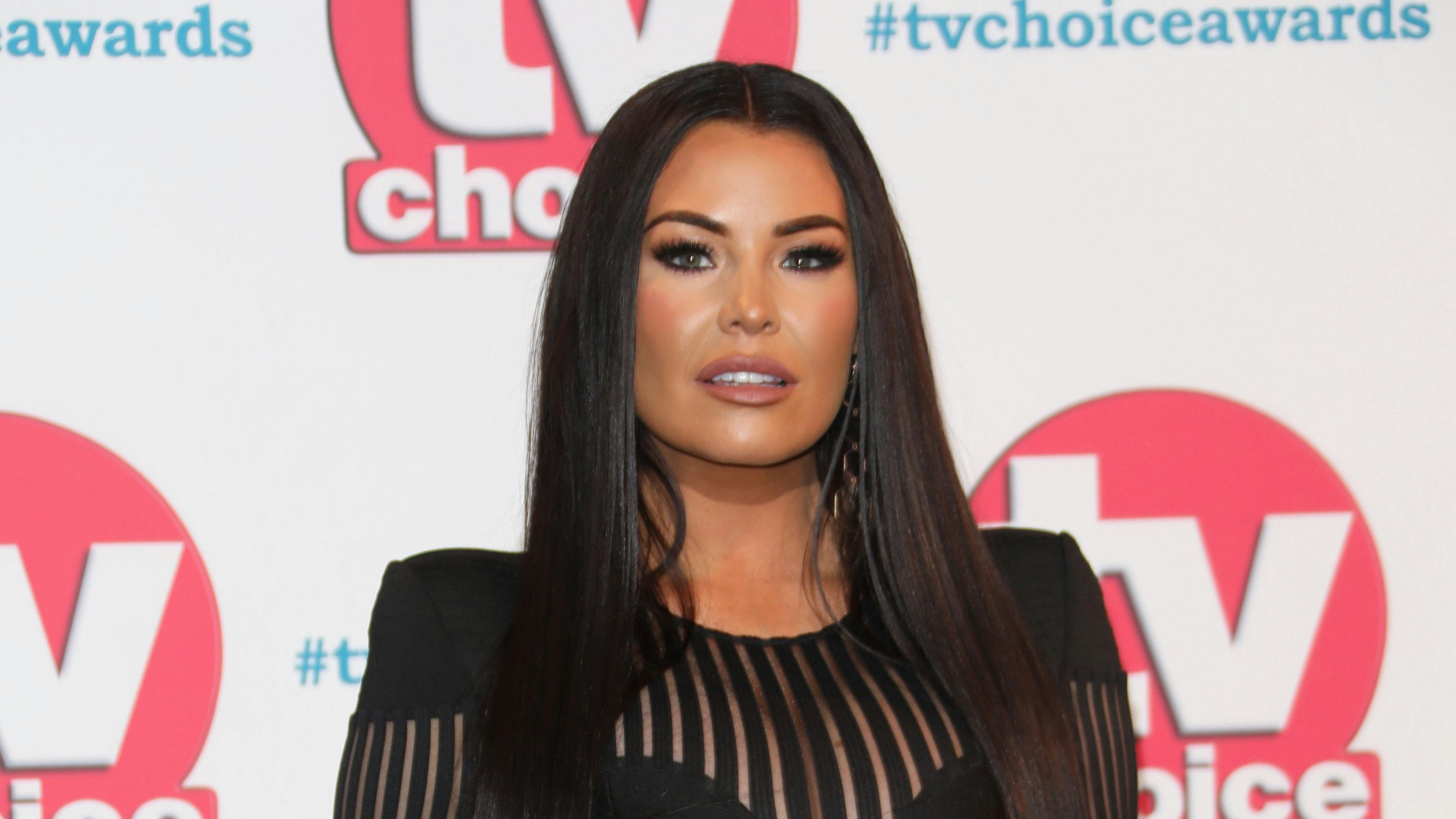 Jess Wright shows of AMAZING birthday treat from new boyfriend