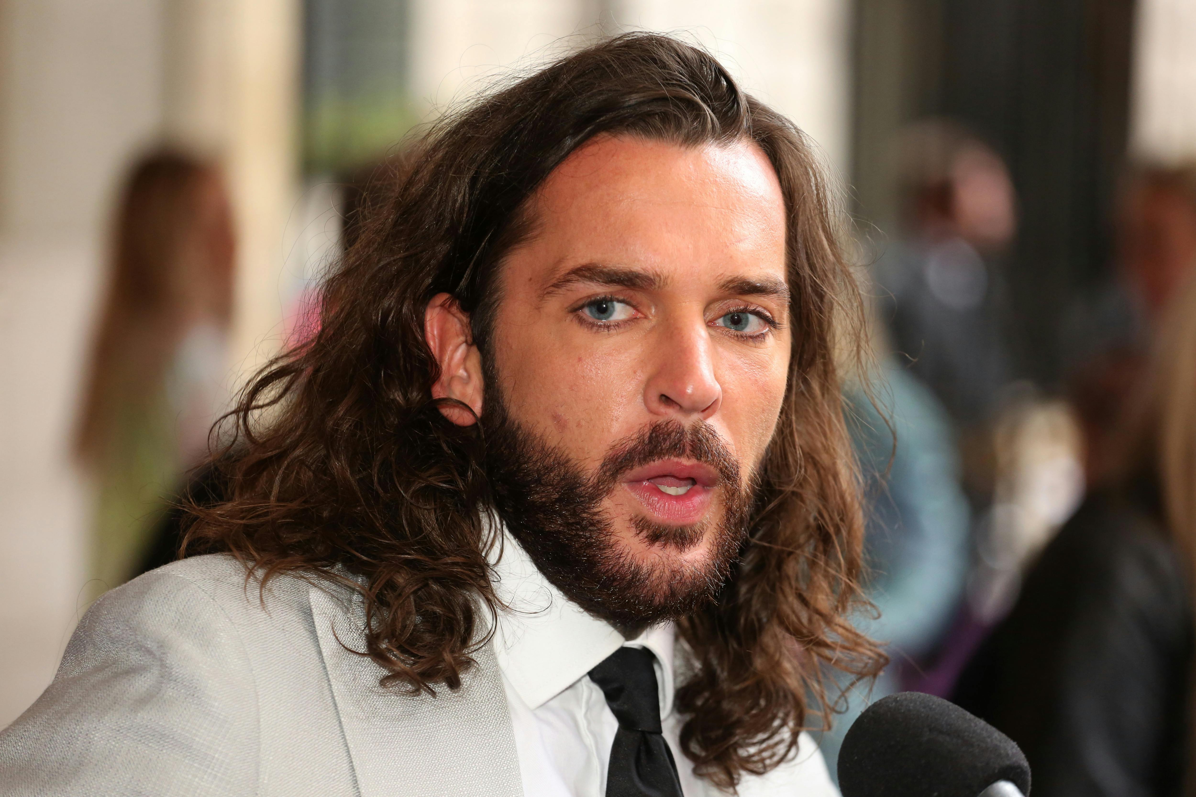 ‘Bully’ Pete Wicks hits back at fans who want him sacked from TOWIE ...