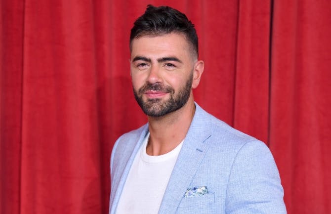 Hollyoaks’ David Tag stuns fans with bulging bathroom snap | Celebrity ...