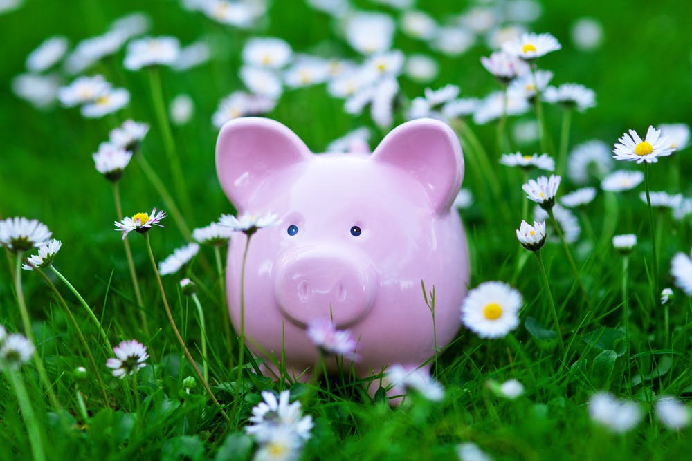 7.ways to spring clean your finances | Life | Yours