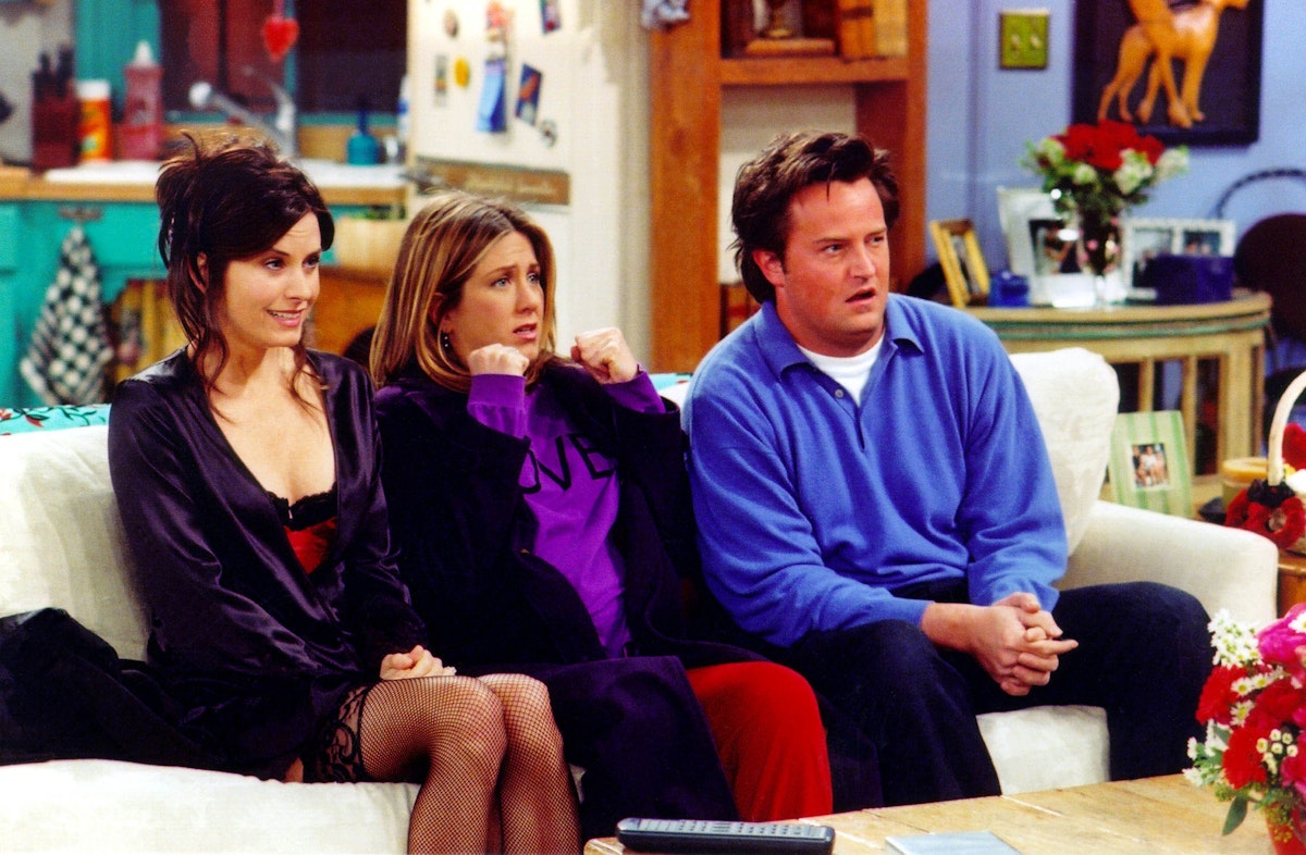 30 signs someone is a true BEST FRIEND
