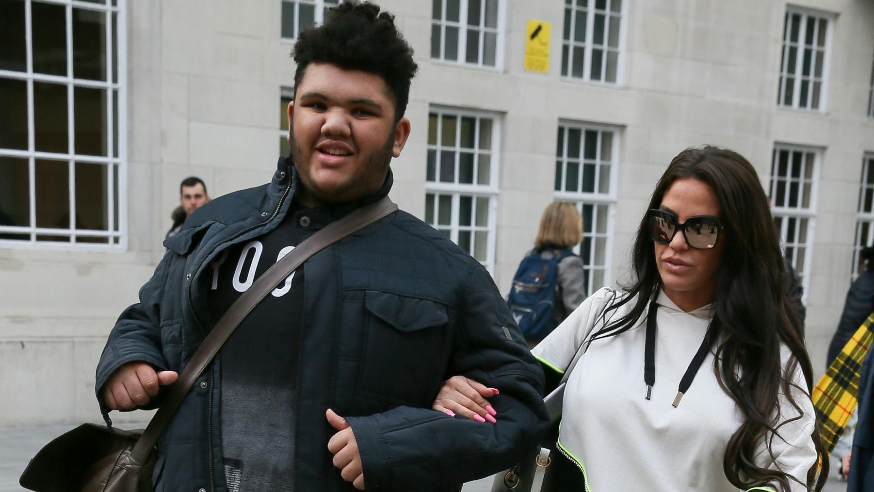 Katie Price gets off to Thailand with her eldest son Harvey