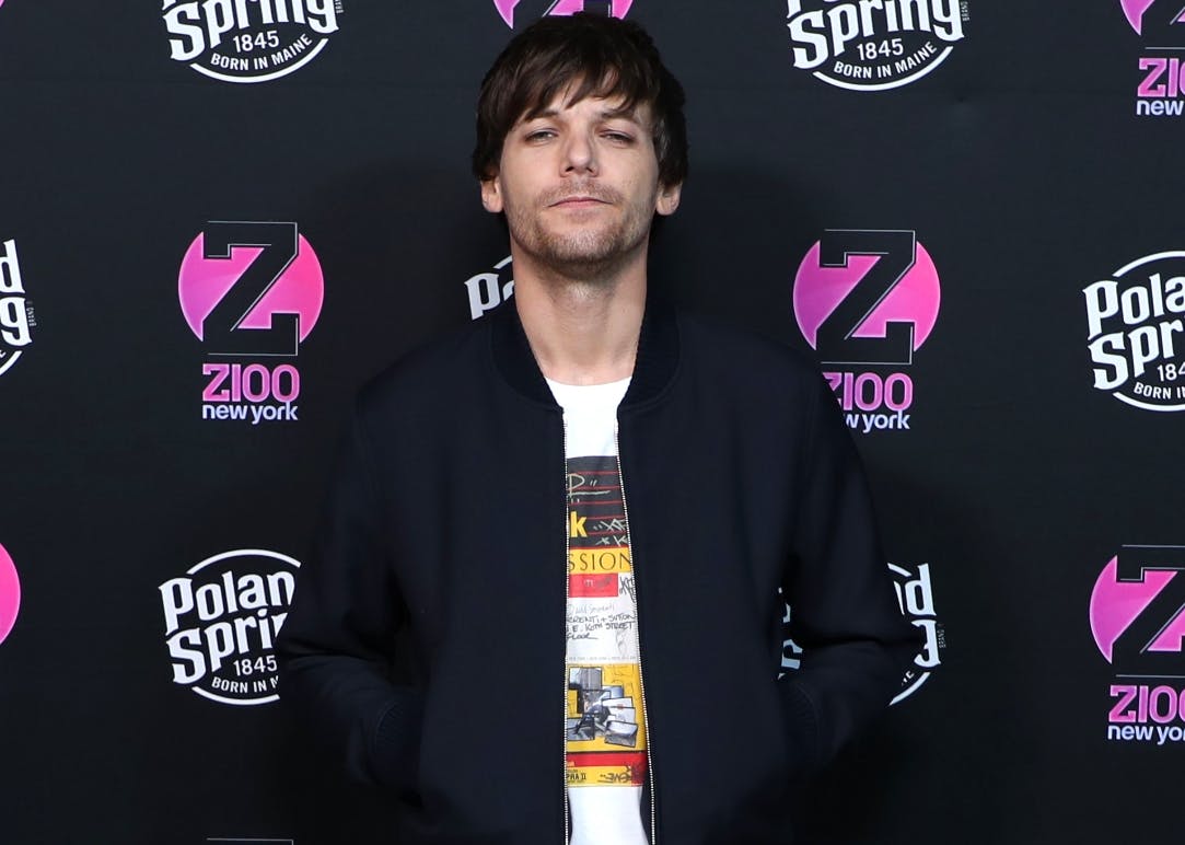 Louis Tomlinson Crying During Moments