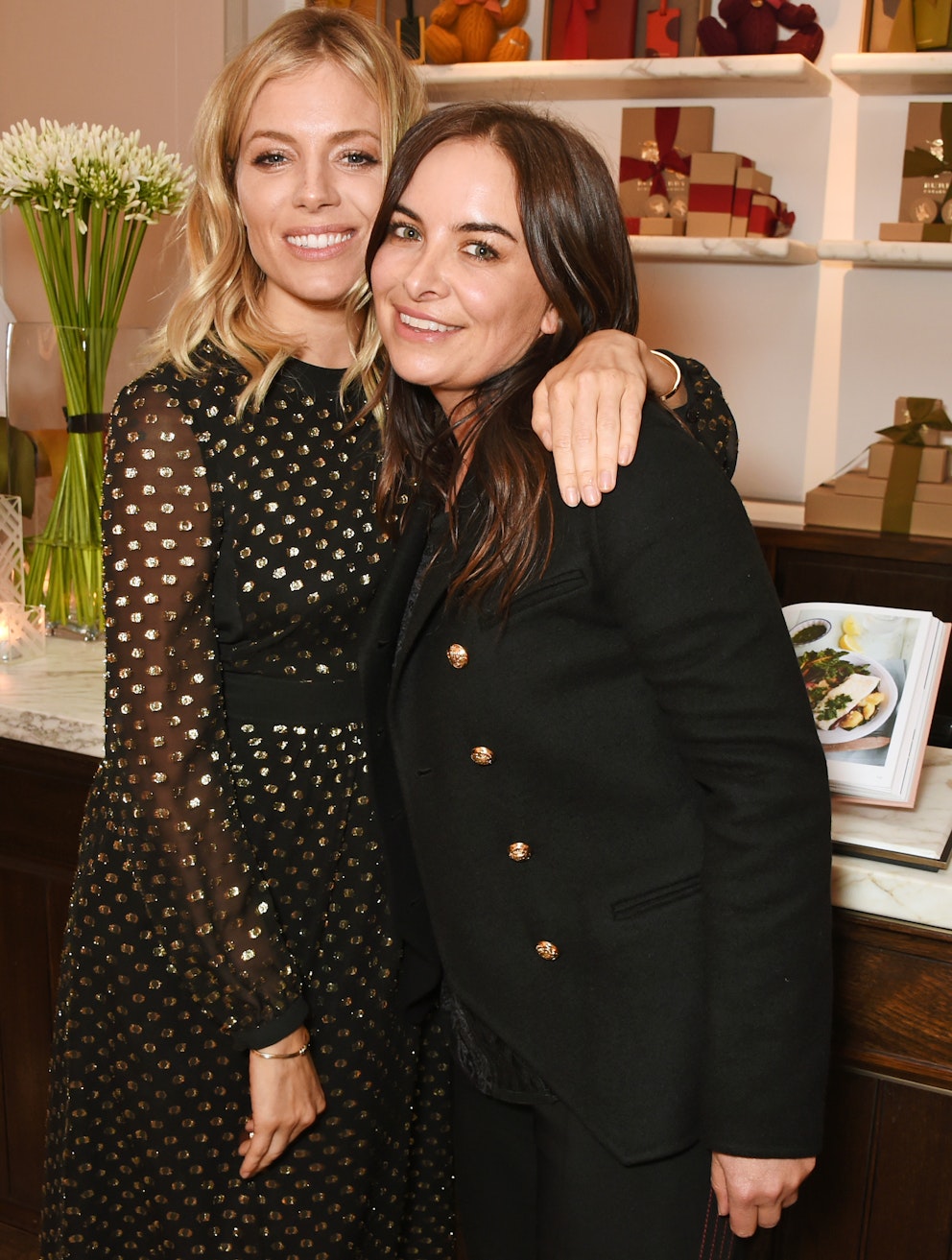 Cat Contouring: The Weird New Make-Up Trick That's Making It Big