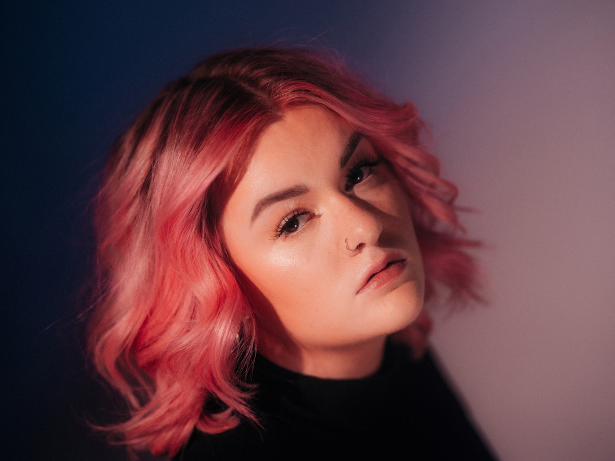 The X Factor's Grace Davies announces Friends with the Tragic EP and ...