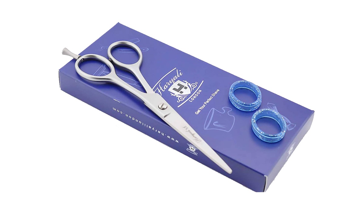 How to cut your own fringe, an illustrated guide | %%channel_name%%