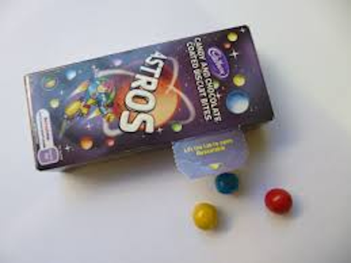 28 Discontinued Snacks We Wish We Could Eat Right Now